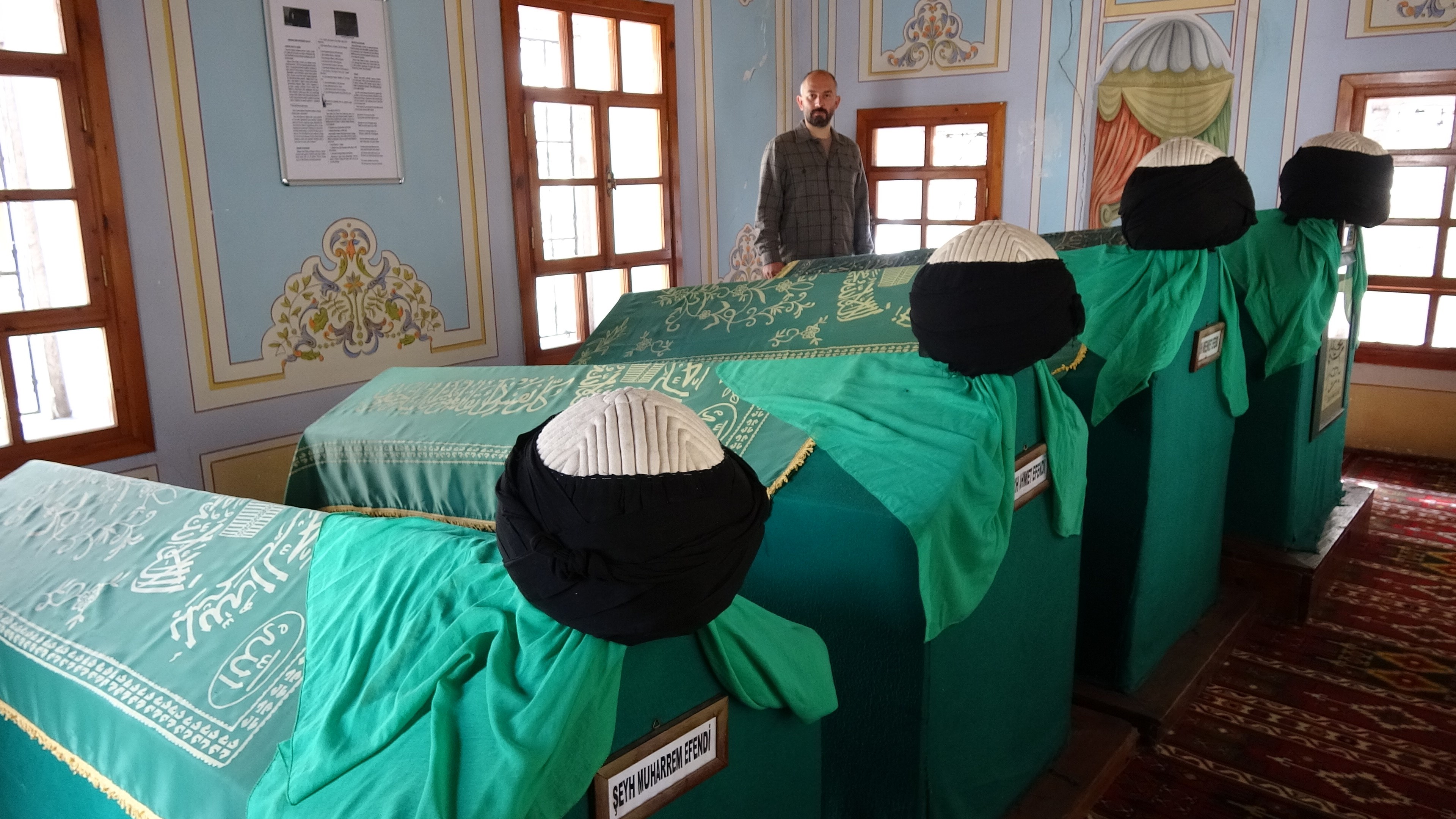 195 yıllık tarihi cami halvet odalarıyla dikkat çekiyor ...